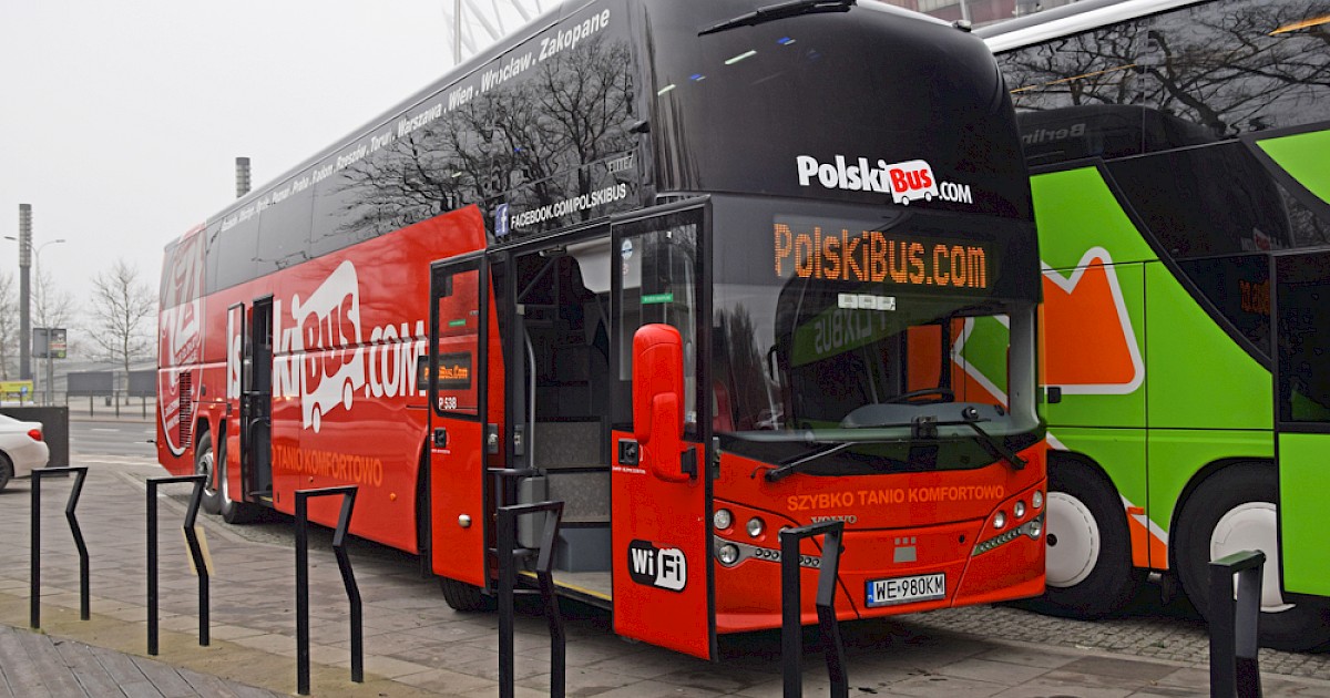 Visszatért Európa legfurcsább buszjárata: a 666-os egyenesen a „pokolba ...